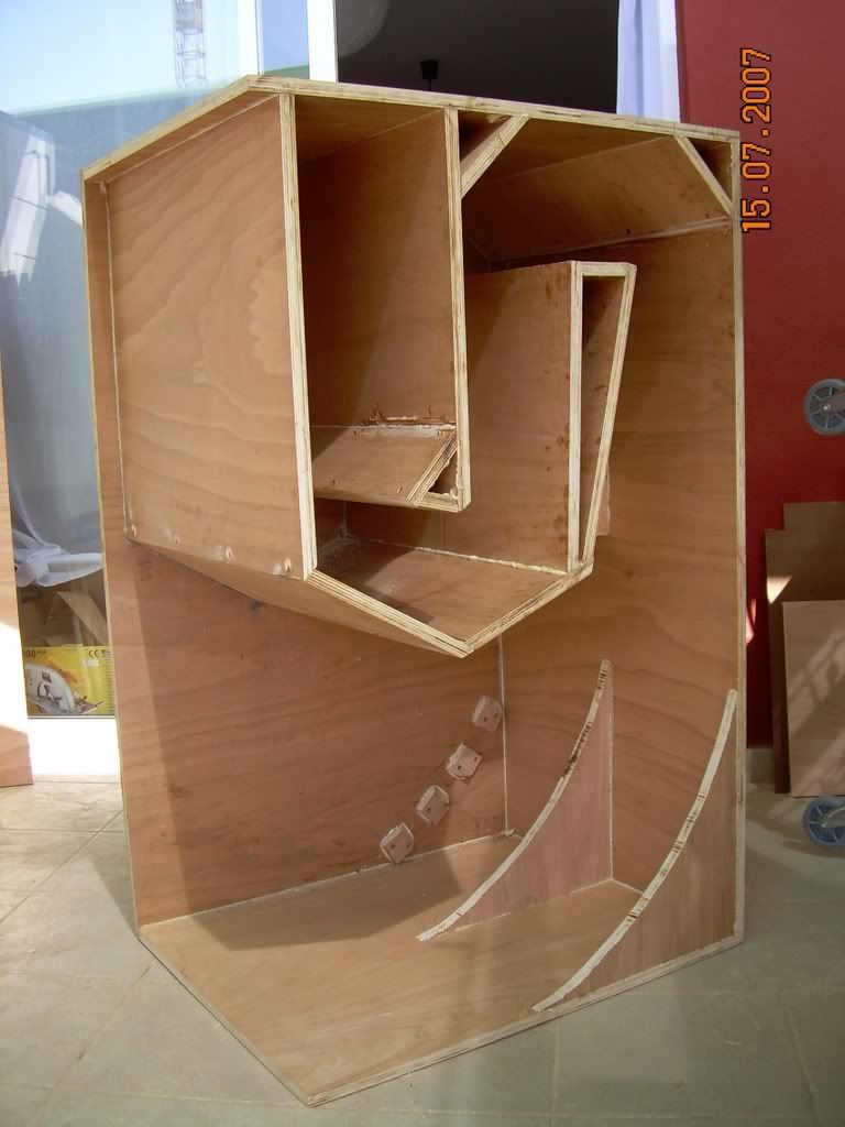 please help.mid box for reggae sound. - Speakerplans.com Forums - Page 1