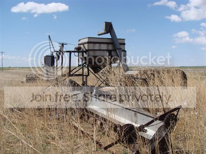 A neat old Gleaner | The Combine Forum
